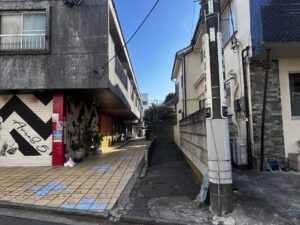 軽食喫茶山小屋／ハンバーグと焼肉のよくばり定食とオリジナルパフェ | まっしーの『おいしいっ！』